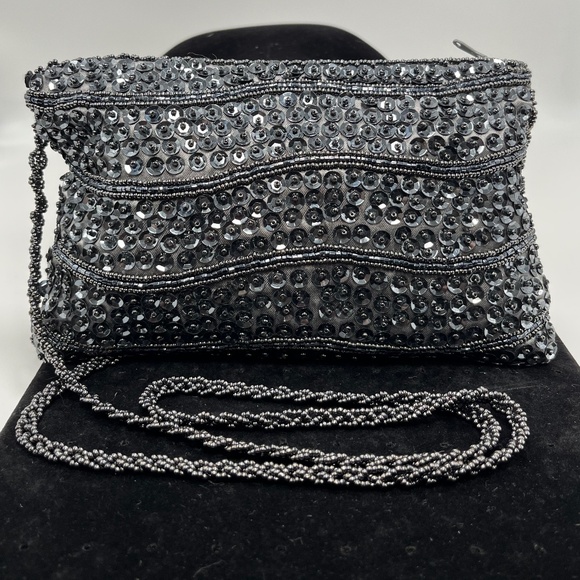 Walborg | Bags | Vintage Walborg Made In Macau Blackgunmetal Beaded ...